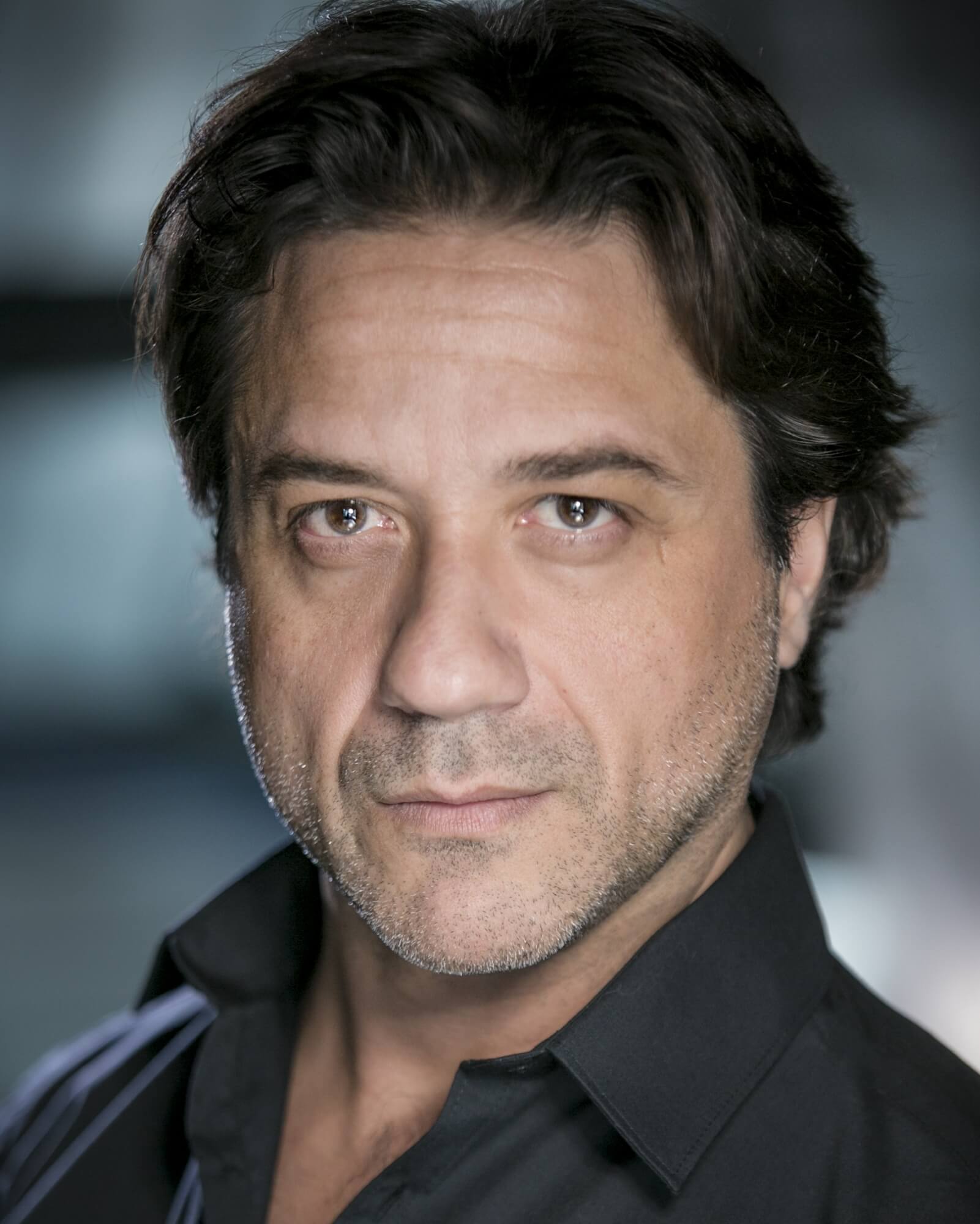 Enrique Arce — Biografi Aktor, Film, Penghargaan & Fakta