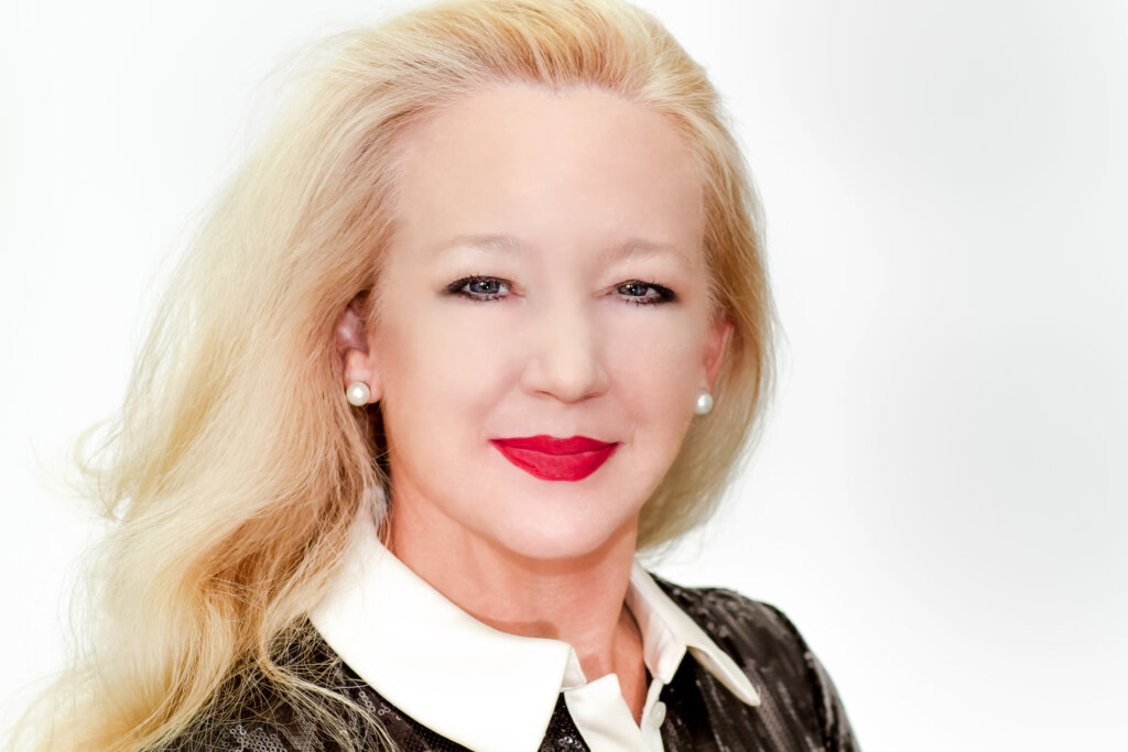 Michelle Arthur — Biografi Aktor, Film, Penghargaan & Fakta