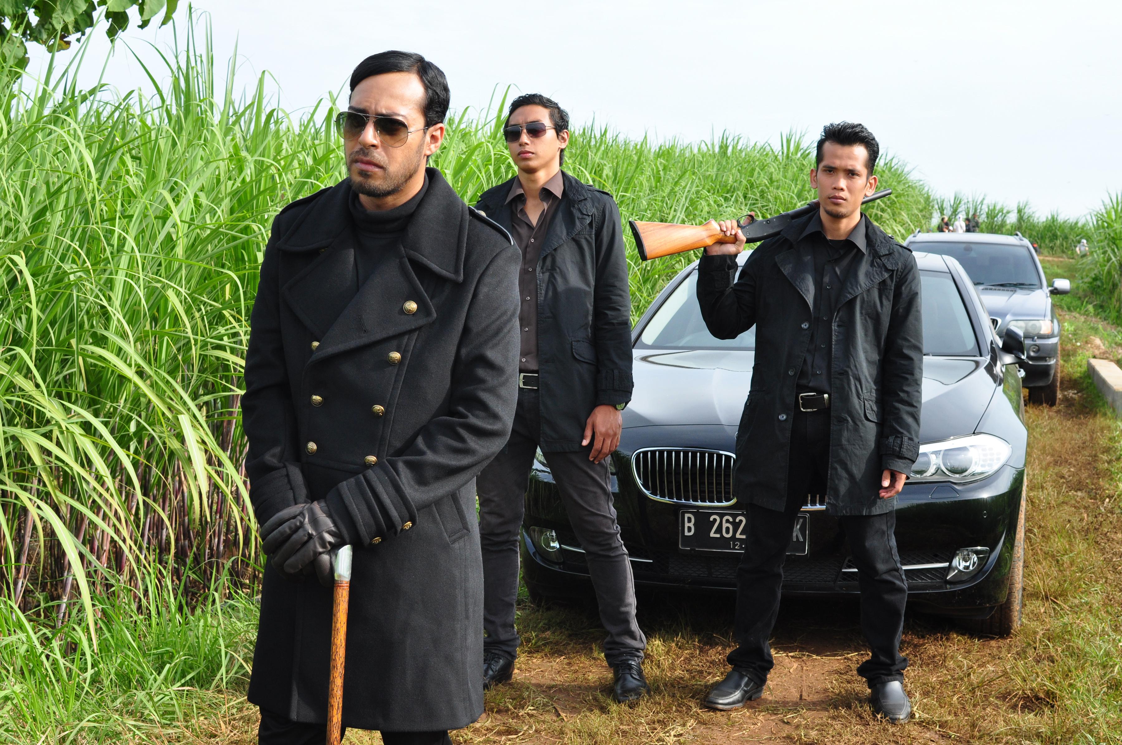 Alex Abbad — Biografi Aktor, Film, Penghargaan & Fakta