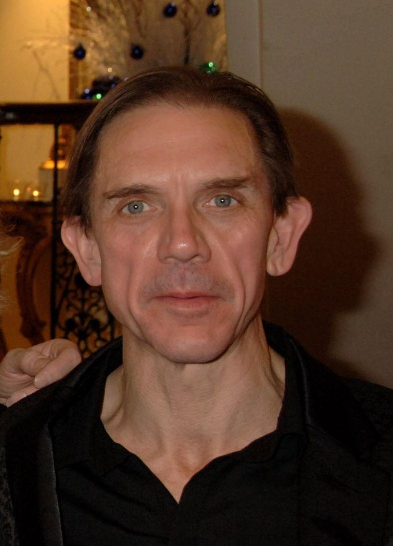 David Bamber — Biografi Aktor, Film, Penghargaan & Fakta