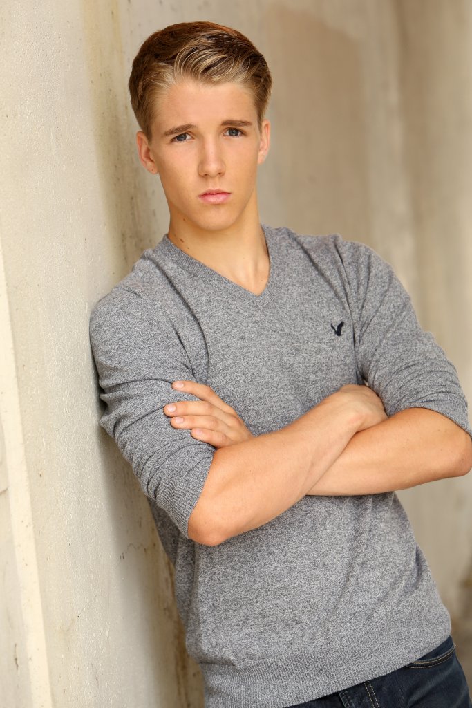 Christian Martyn - Biografi Aktor, Film, Penghargaan & Fakta