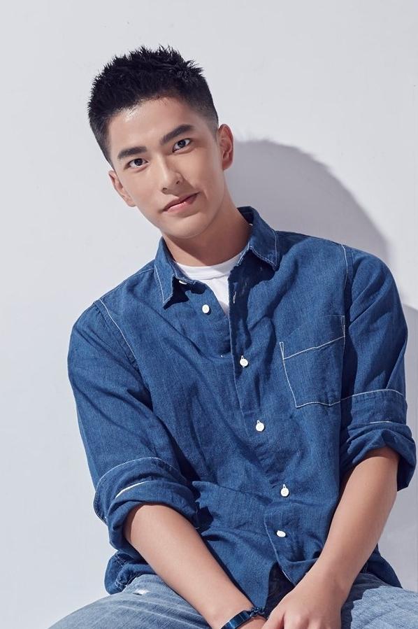 Chin-Hua Tseng — Biografi Aktor, Film, Penghargaan & Fakta