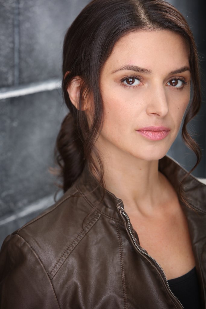 Andrea Gabriel — Biografi Aktor, Film, Penghargaan & Fakta