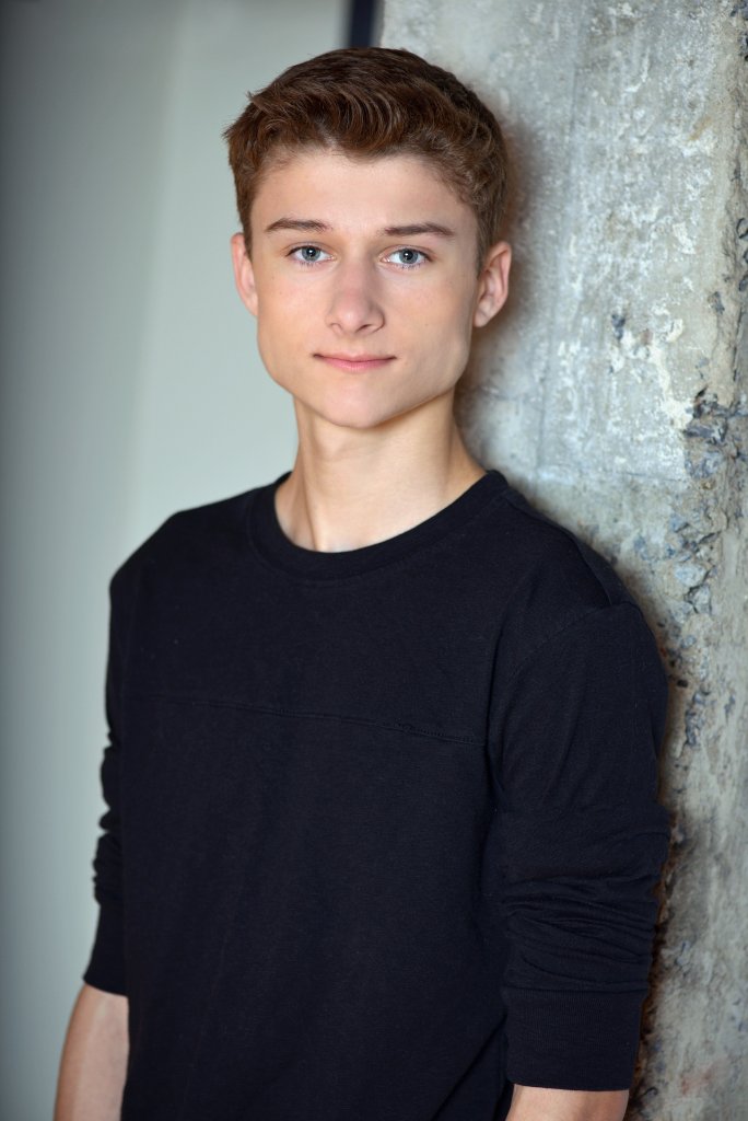 Cameron Brodeur — Biografi Aktor, Film, Penghargaan & Fakta