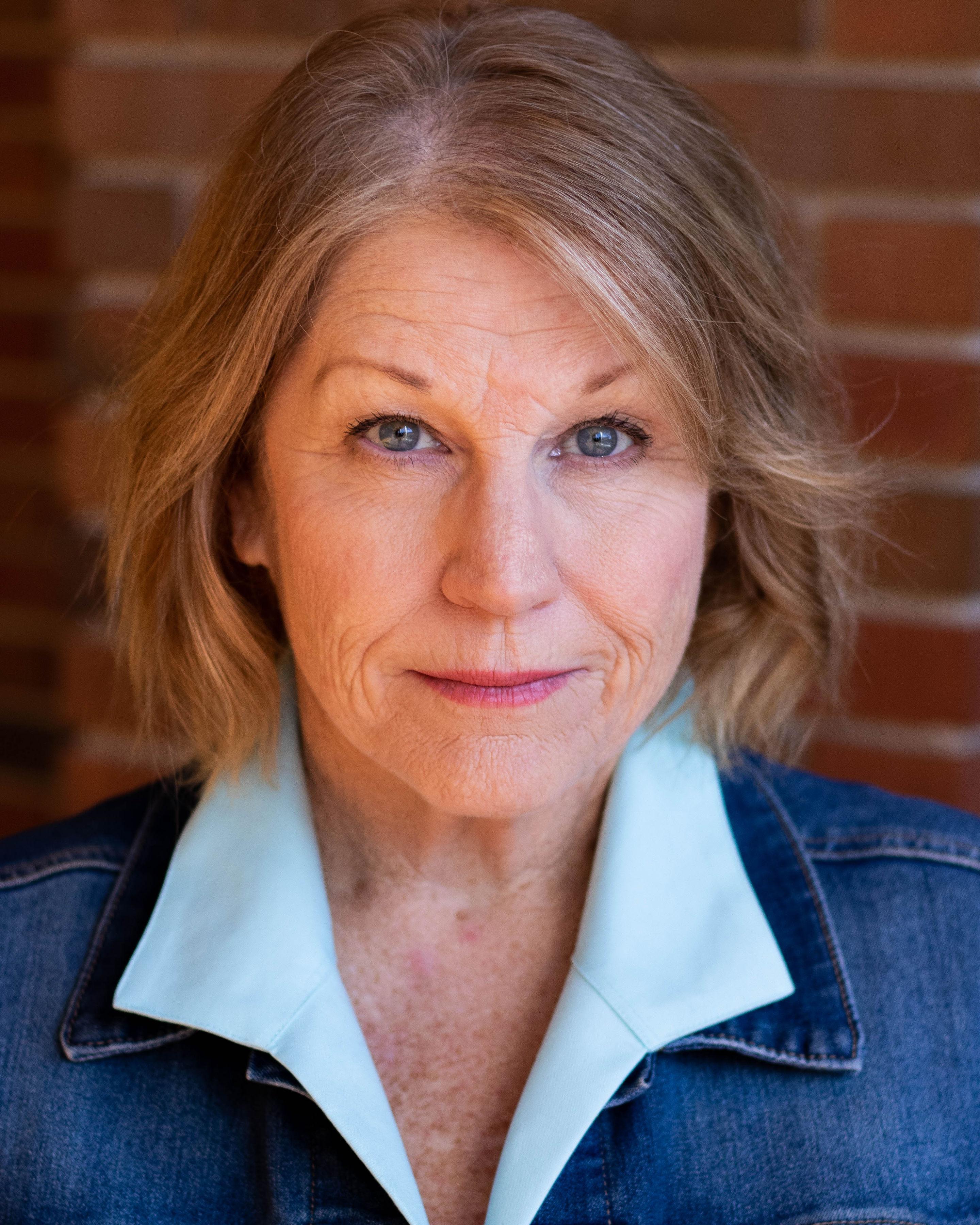 Katherine Forbes — Biografi Aktor, Film, Penghargaan & Fakta