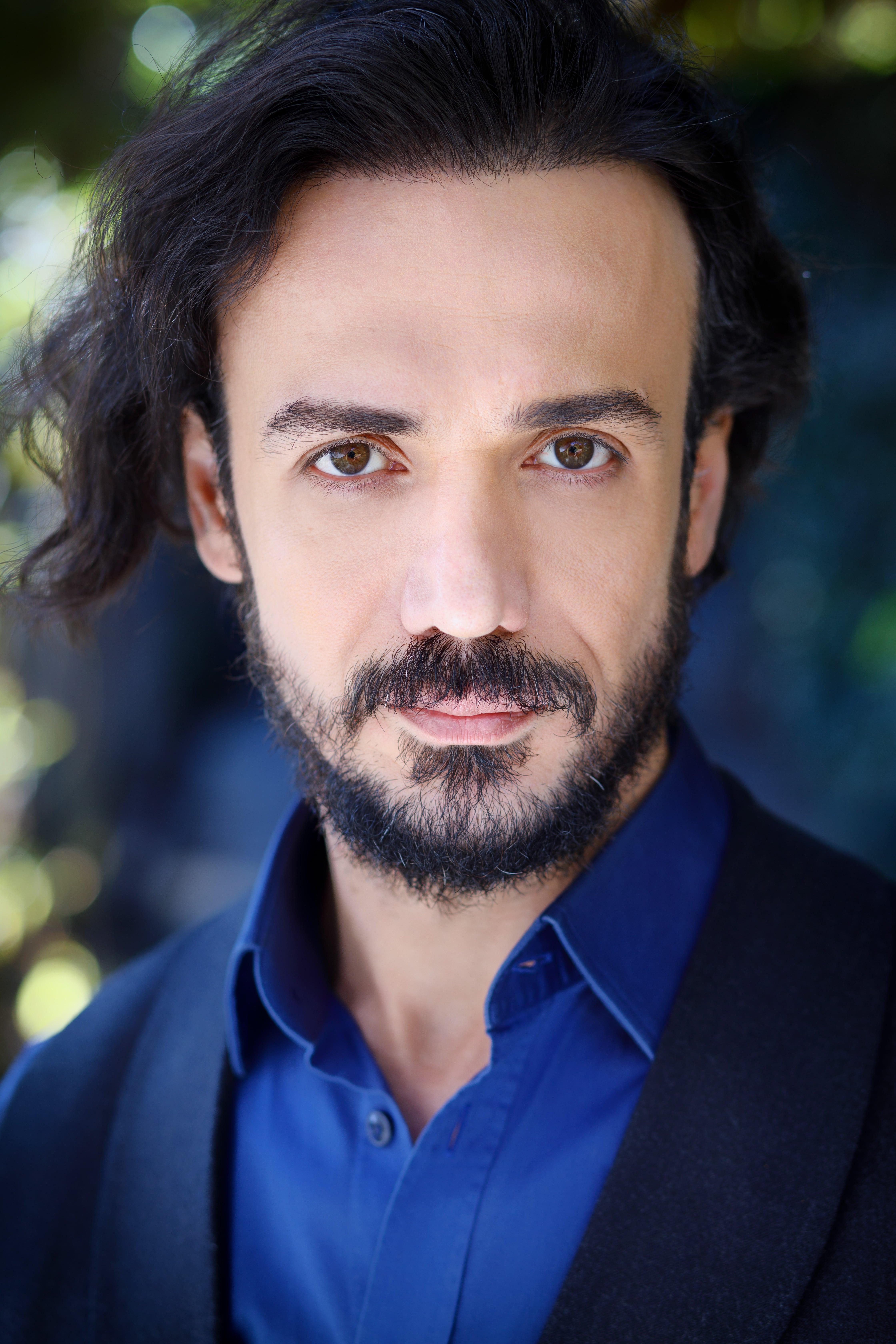 Devrim Evin — Biografi Aktor, Film, Penghargaan & Fakta