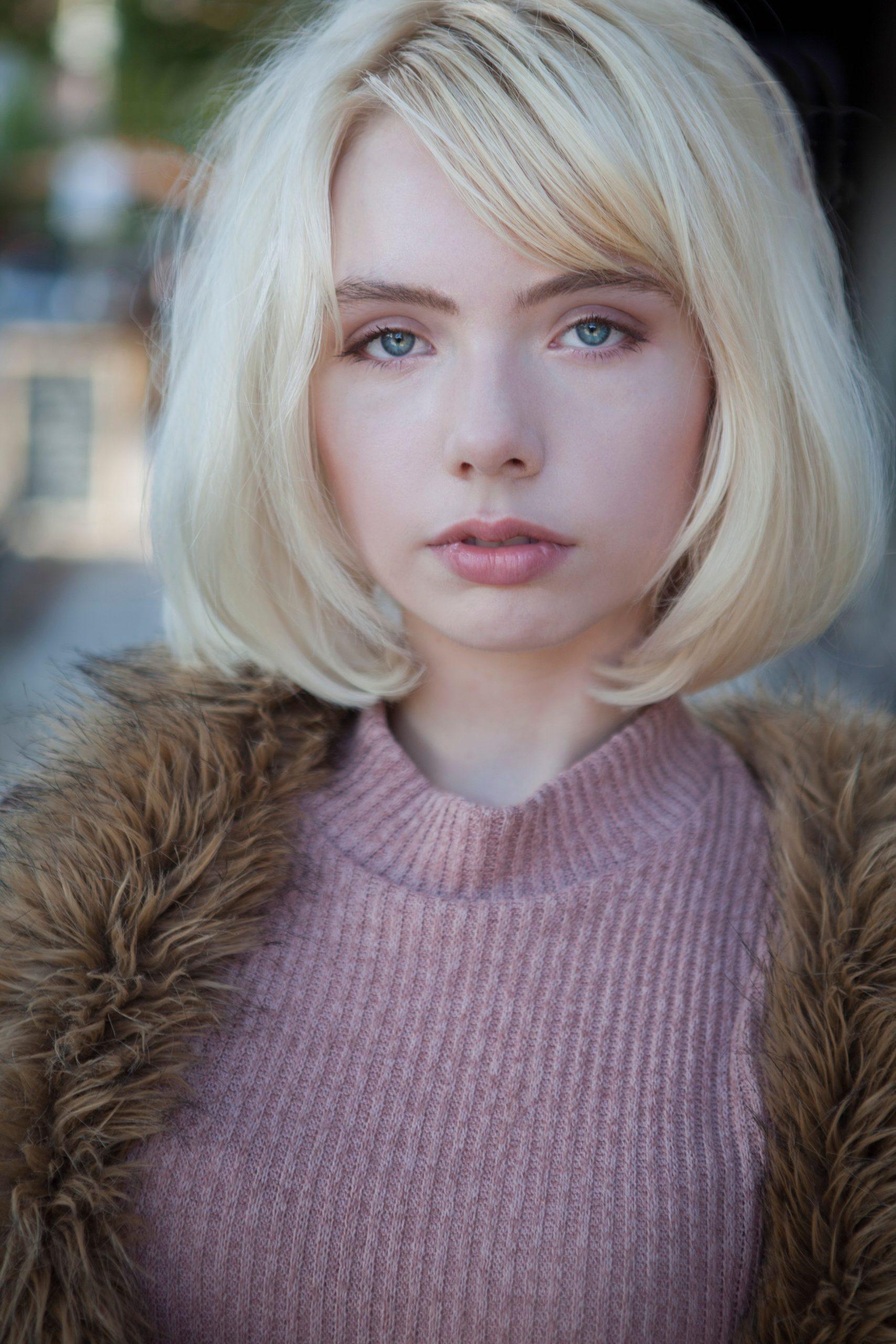 Elle Alexander's Instagram, Twitter & Facebook on IDCrawl